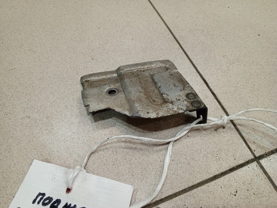 Экран тепловой от Mitsubishi Pajero, Montero 2 1991-2004