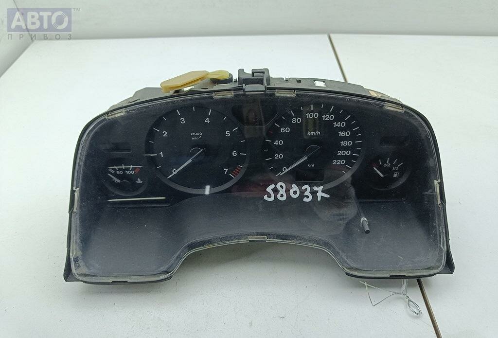 Щиток приборный (панель приборов) Opel Zafira A (1999-2005)