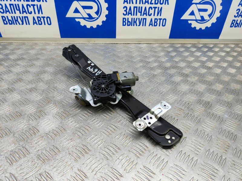 Б/У Стеклоподъемник электр. передний правый Chevrolet Cobalt 2 T250 / Шевроле Кобальт 2 T250 1.5 В15D2 (L2C) 106 Л.С 2013