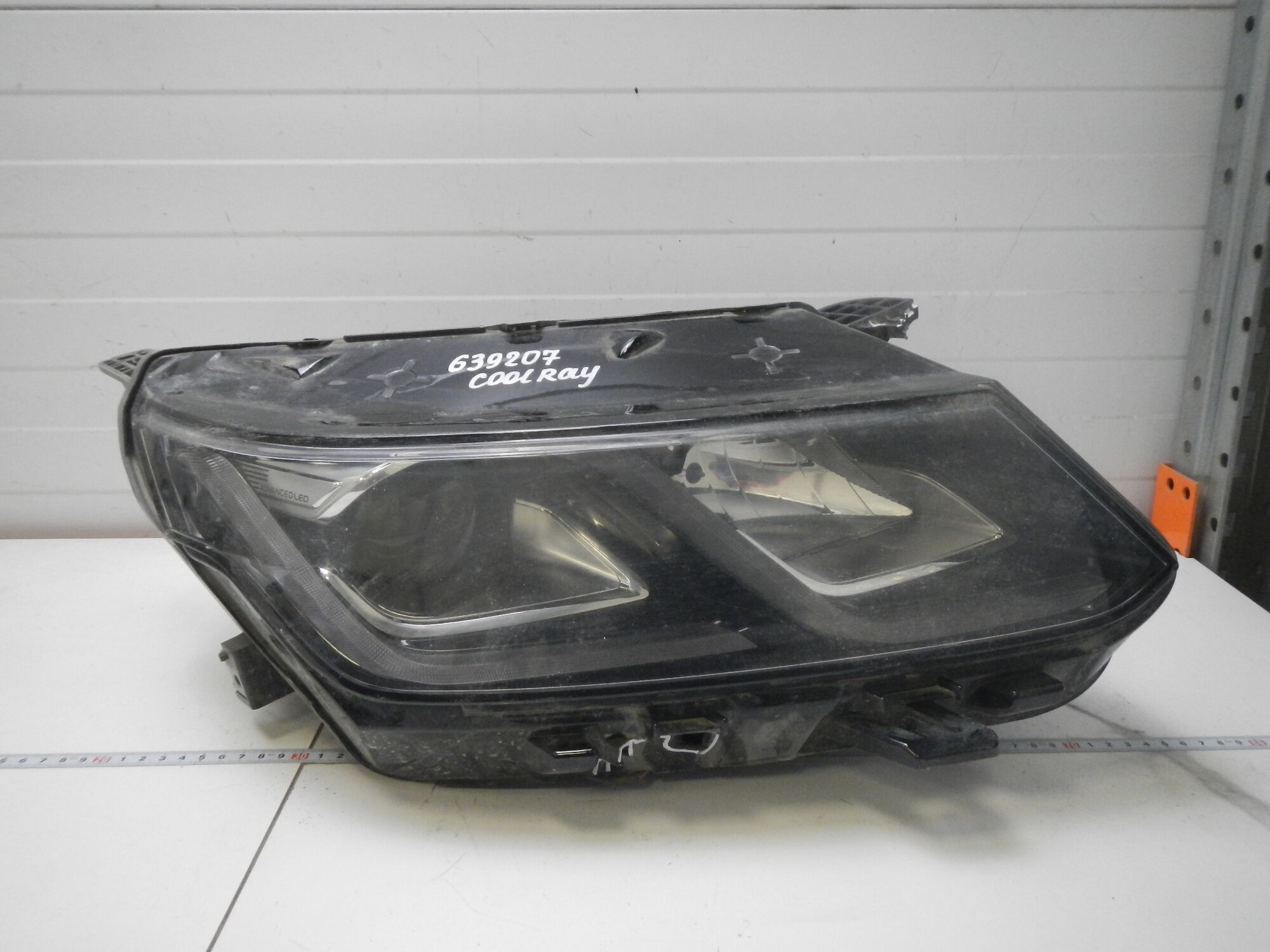 Б/У Фара правая, Geely (Джили)-COOLRAY (20-) GEELY COOLRAY (20-) Advanced LED, Belgee X50 Царапины, сломано крепление сте...