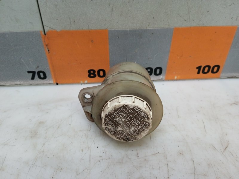 Б/У Мицубиси Шариот Грандис Бачок главного тормозного цилиндра Mitsubishi Chariot Grandis 2000 3, N84W 283152 MITSUBISHI ар...