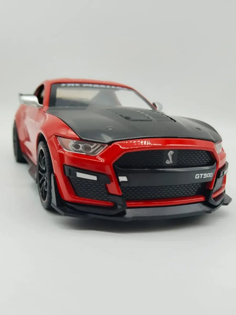 Машинка металлическая инерционная 1:24 Ford Mustang GT
