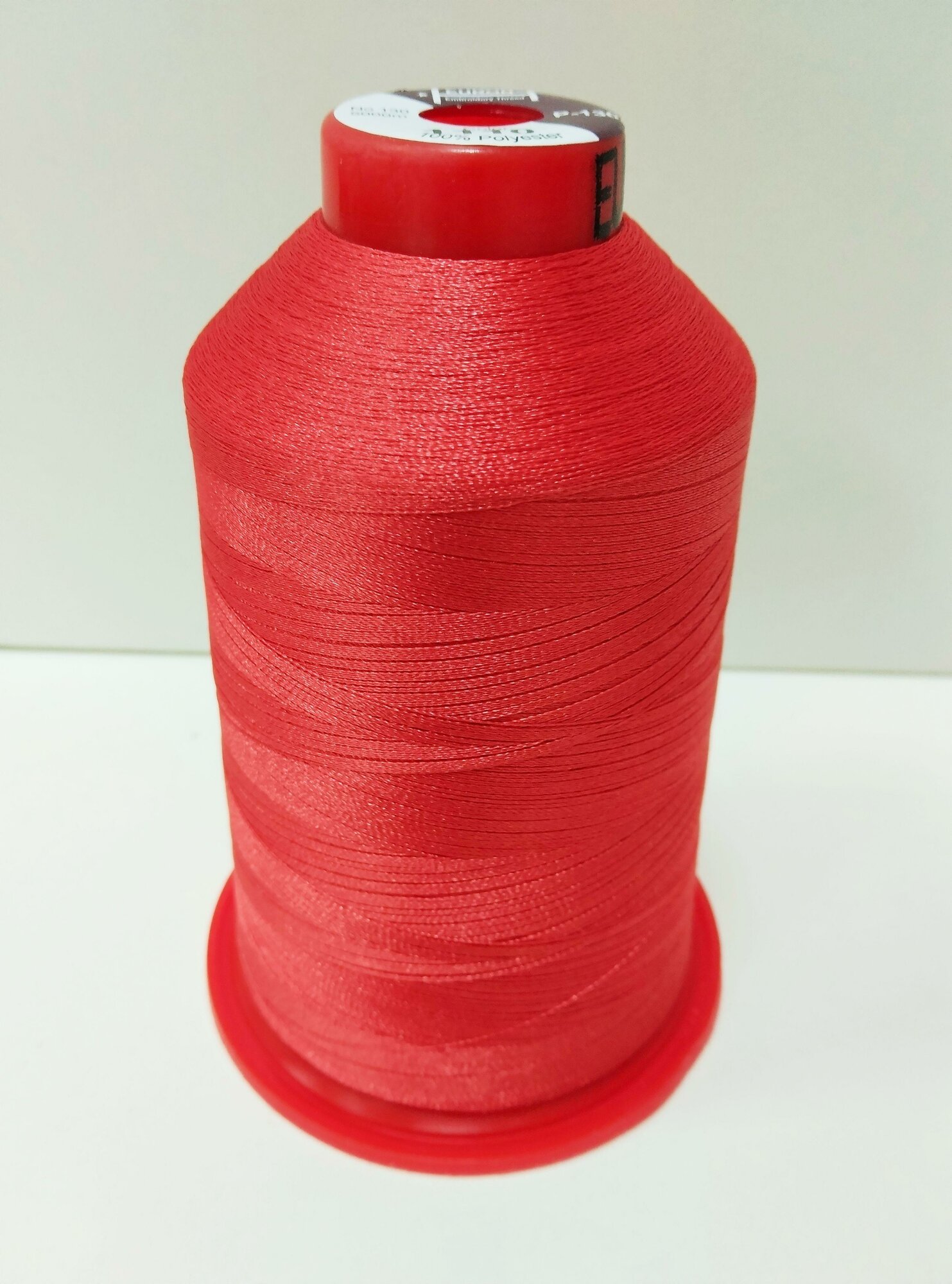 Нитки вышивальные Euron Р-130 №130 5000м, полиэстер, Цвет-1110 красный
