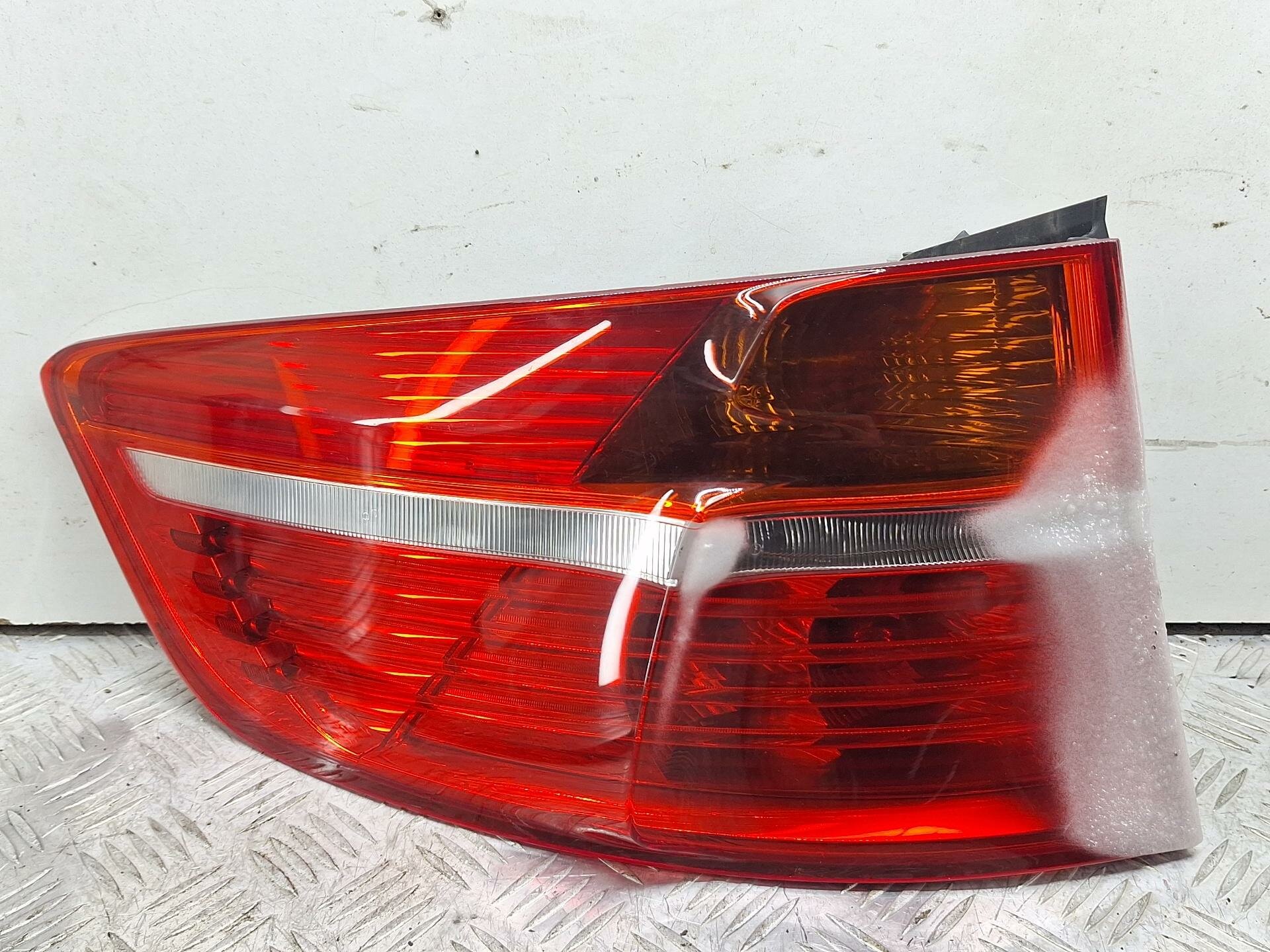 Фонарь задний левый BMW X6 E71 (2007 - 2012) 717998309