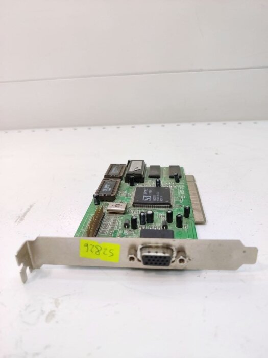 Видеокарта S3 Trio64V+ P1A3BF 86C765 9745 m9J02 Korea