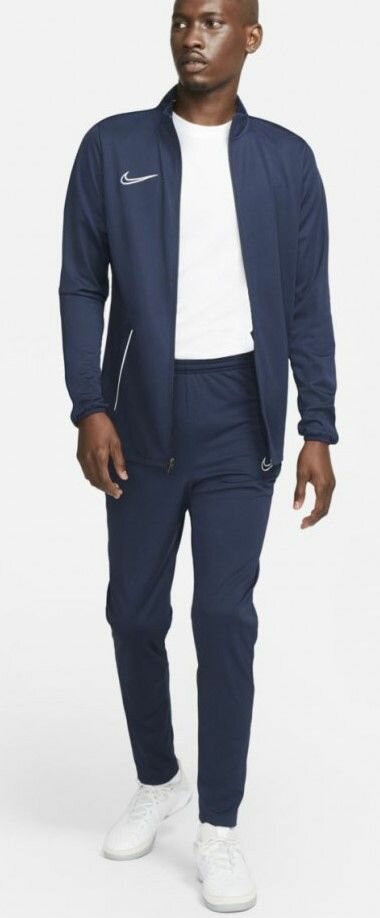 Костюм спортивный