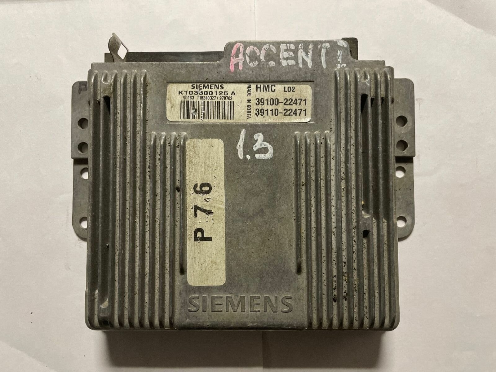 Блок управления двигателем Hyundai Accent I 3910022471