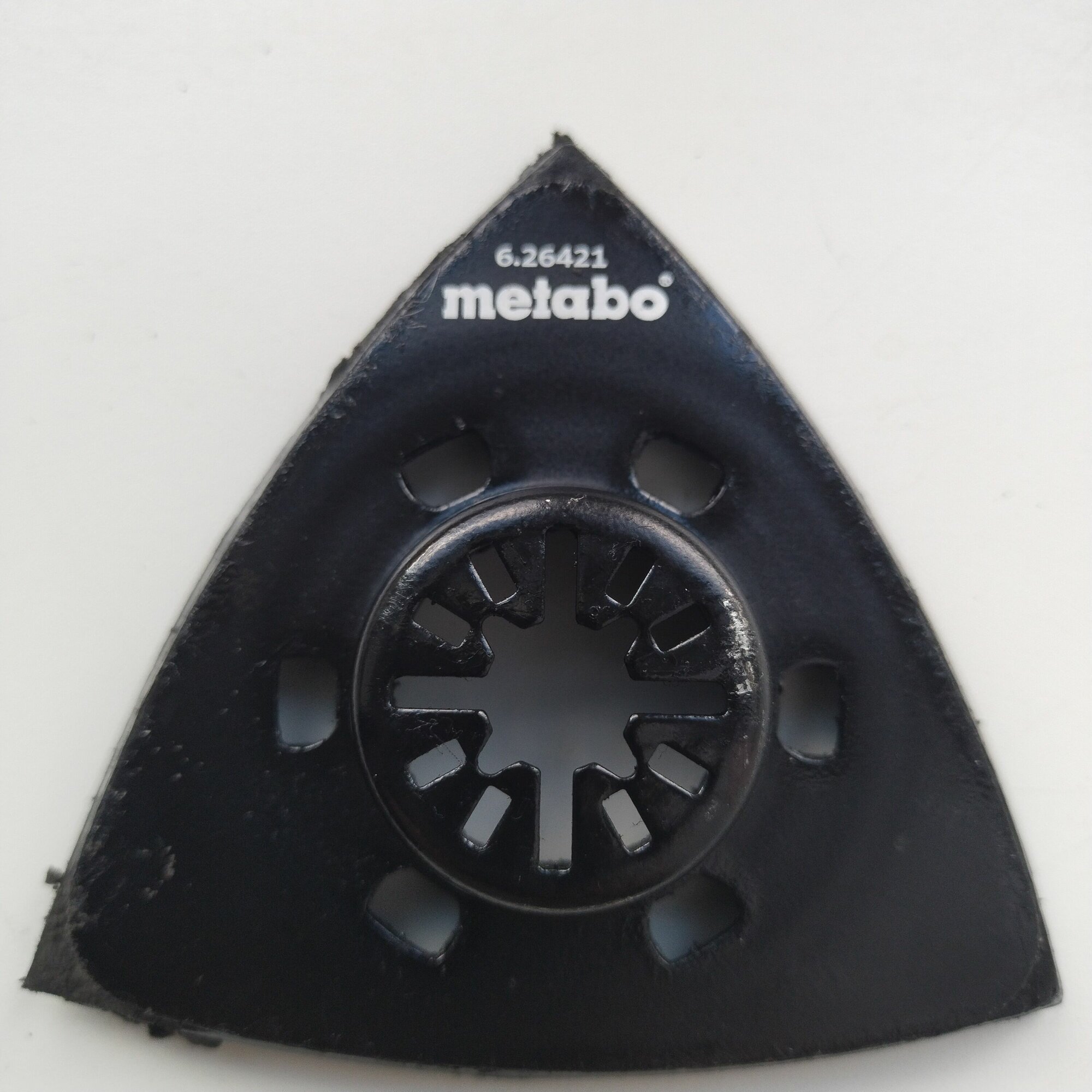 Треугольная плита подошва на липучке для инструмента многофункционального аккумуляторного Metabo MT 18 LTX 344199200. Товар уцененный