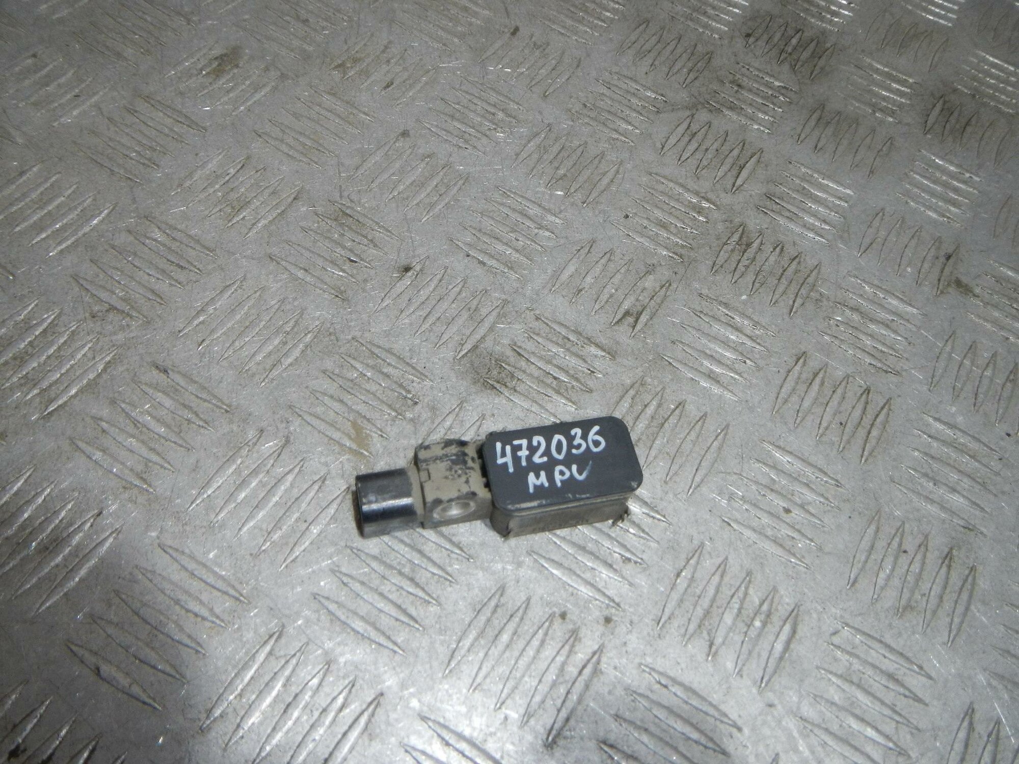 Б/У Датчик AIR BAG, Mazda (Мазда)-MPV II (LW) (99-06) MAZDA MPV II (LW) (99-06) Без видимых повреждений. 472036 MAZDA ар...