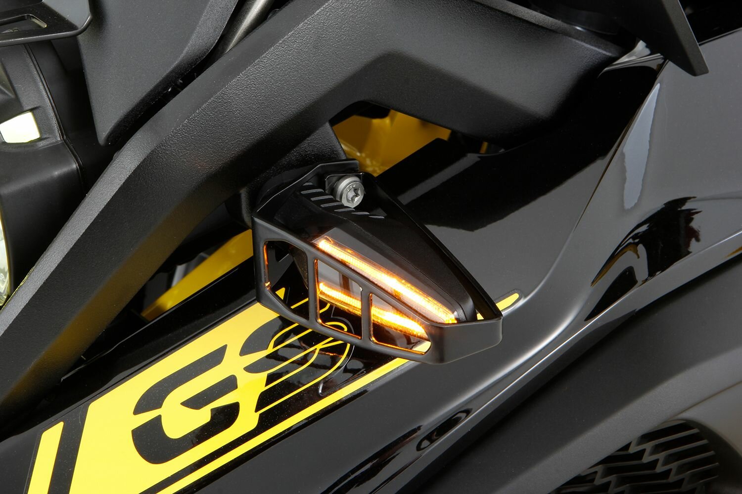 Защита LED сигналов поворота BMW F900R/XR. Перед-Зад. 2 штуки.