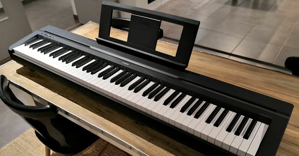 Yamaha P-45B - Цифровое пианино, черное