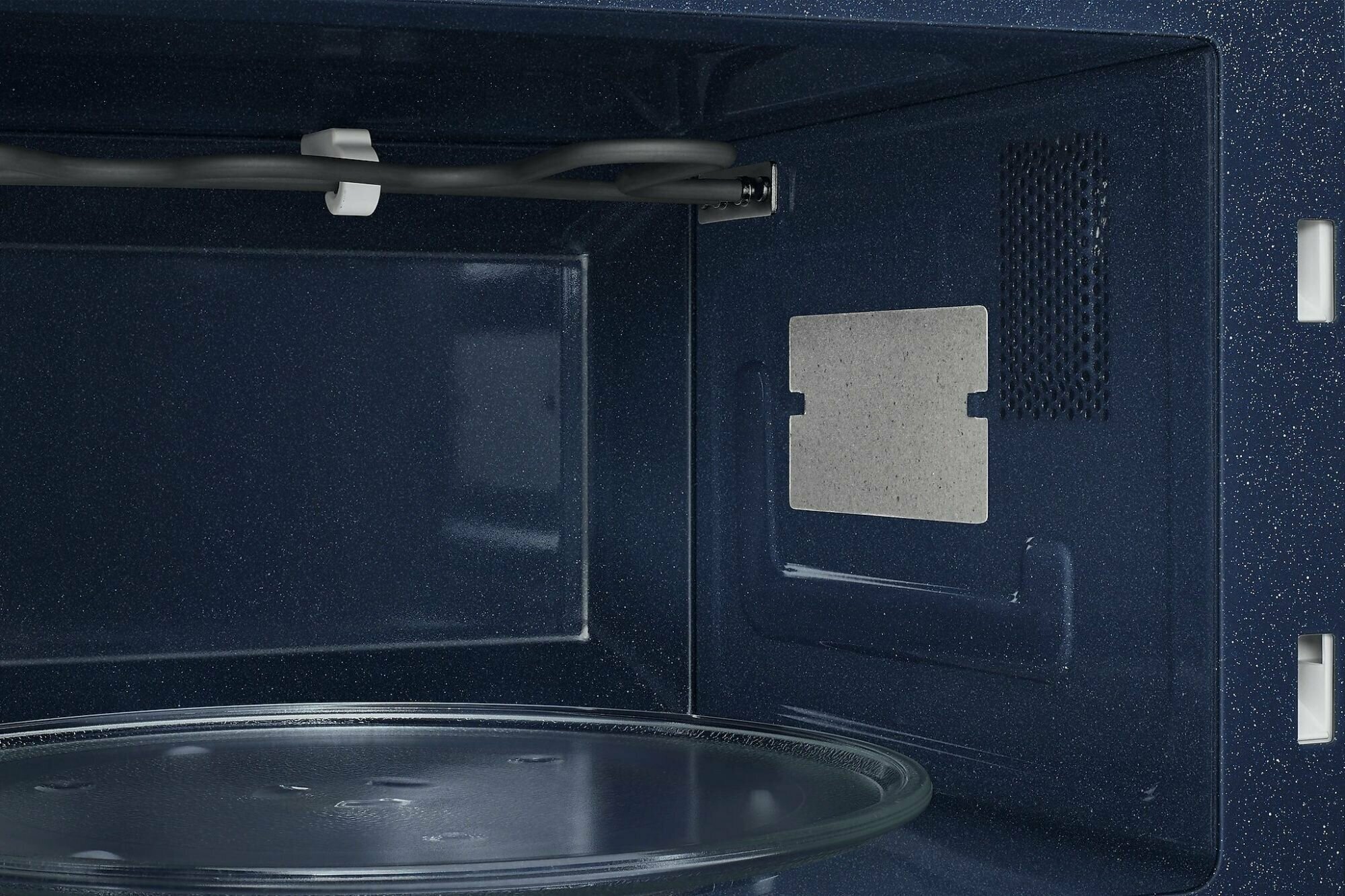 Микроволновая Печь Samsung MG23T5018AE/BW 23л. 800Вт белый/черный