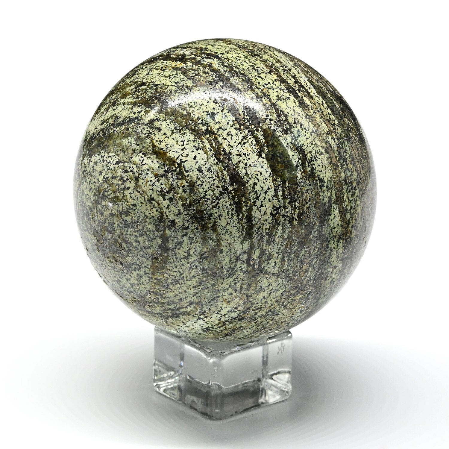 Шар из хризотила диаметр 68-69мм .