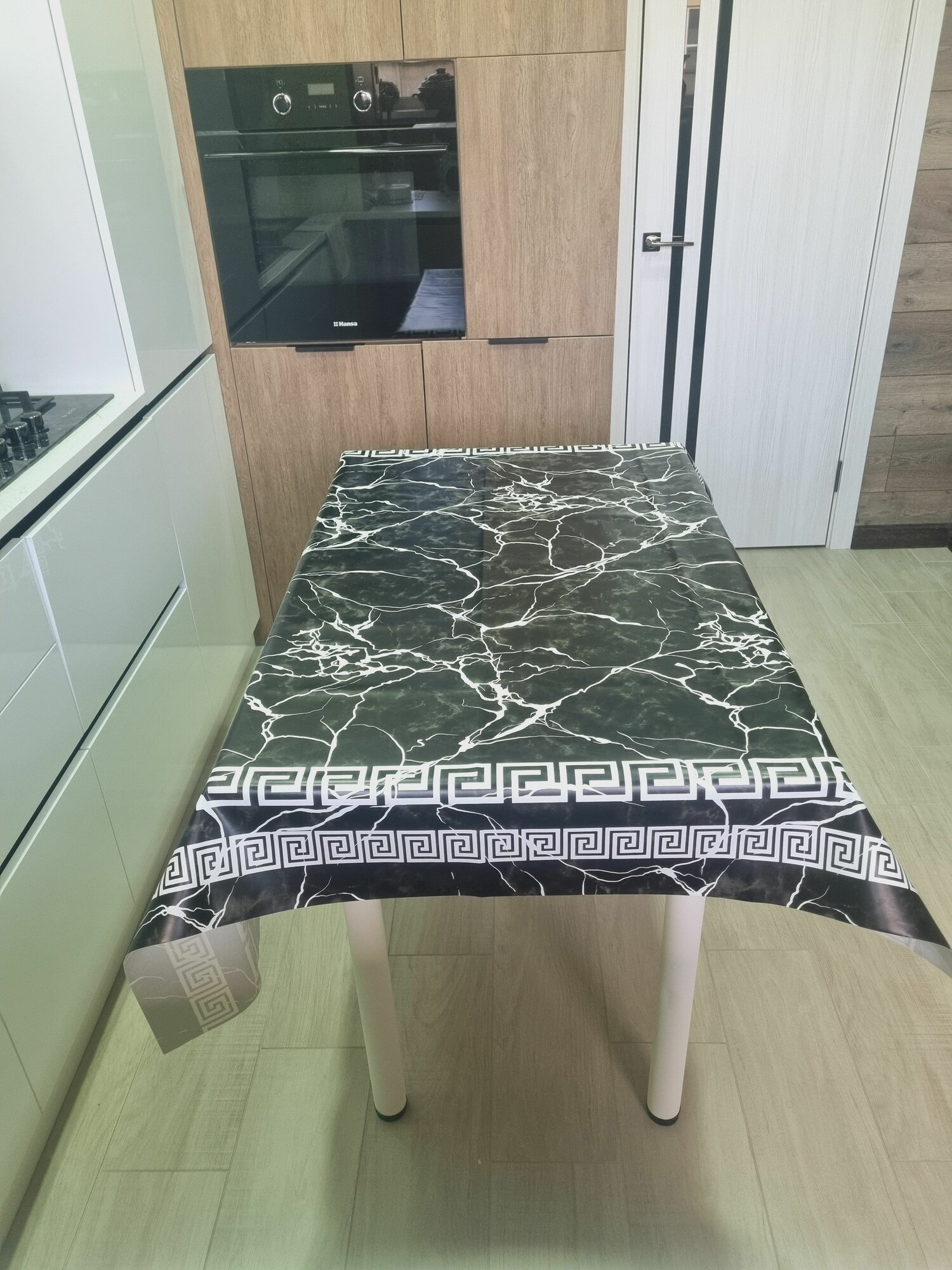 Клеенка плотная на стол чёрный мрамор