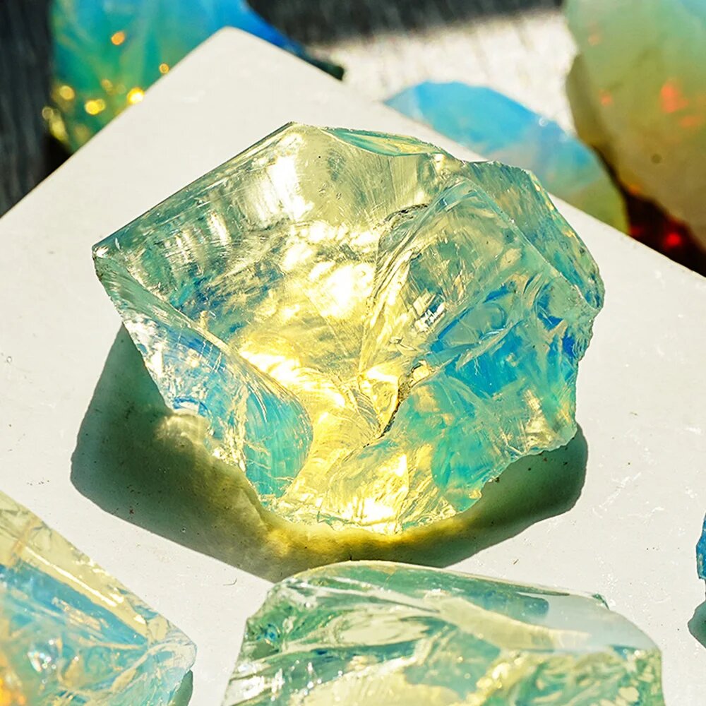 Необработанный опалит, 3-5 см, для коллекций и декора