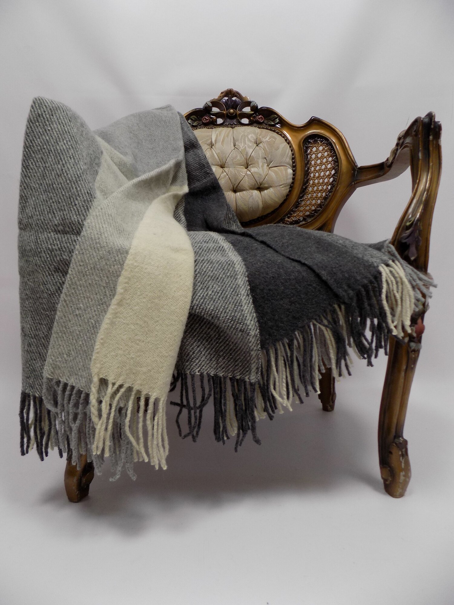 Индийский плед-покрывало в клетку 150 на 200 шерсть мериноса