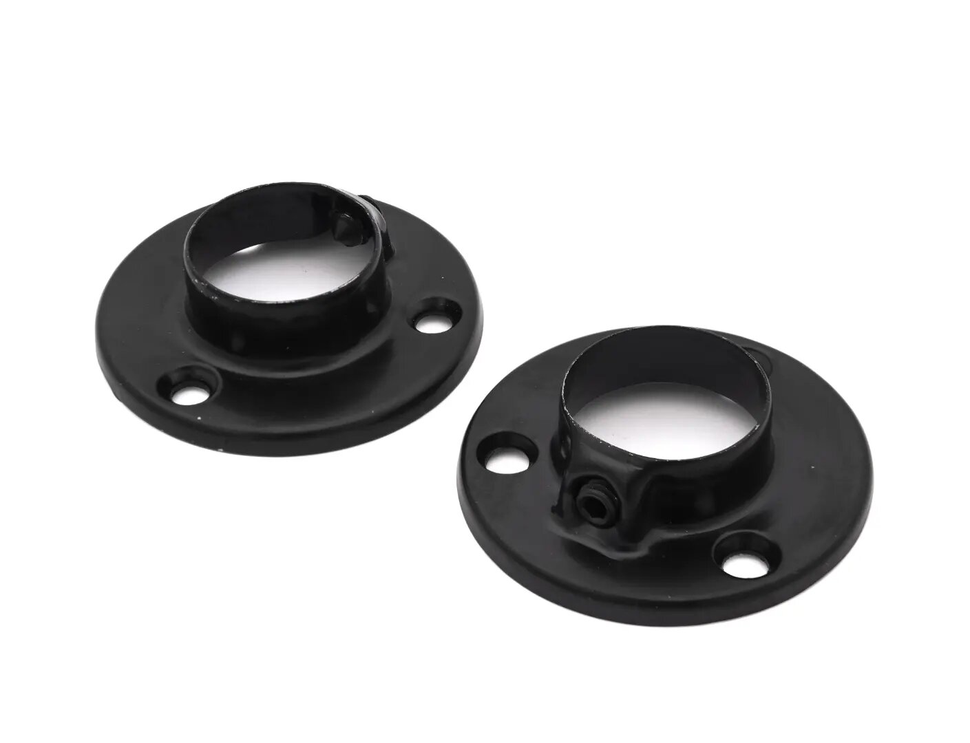 Держатель трубы 25 с фиксатором черный