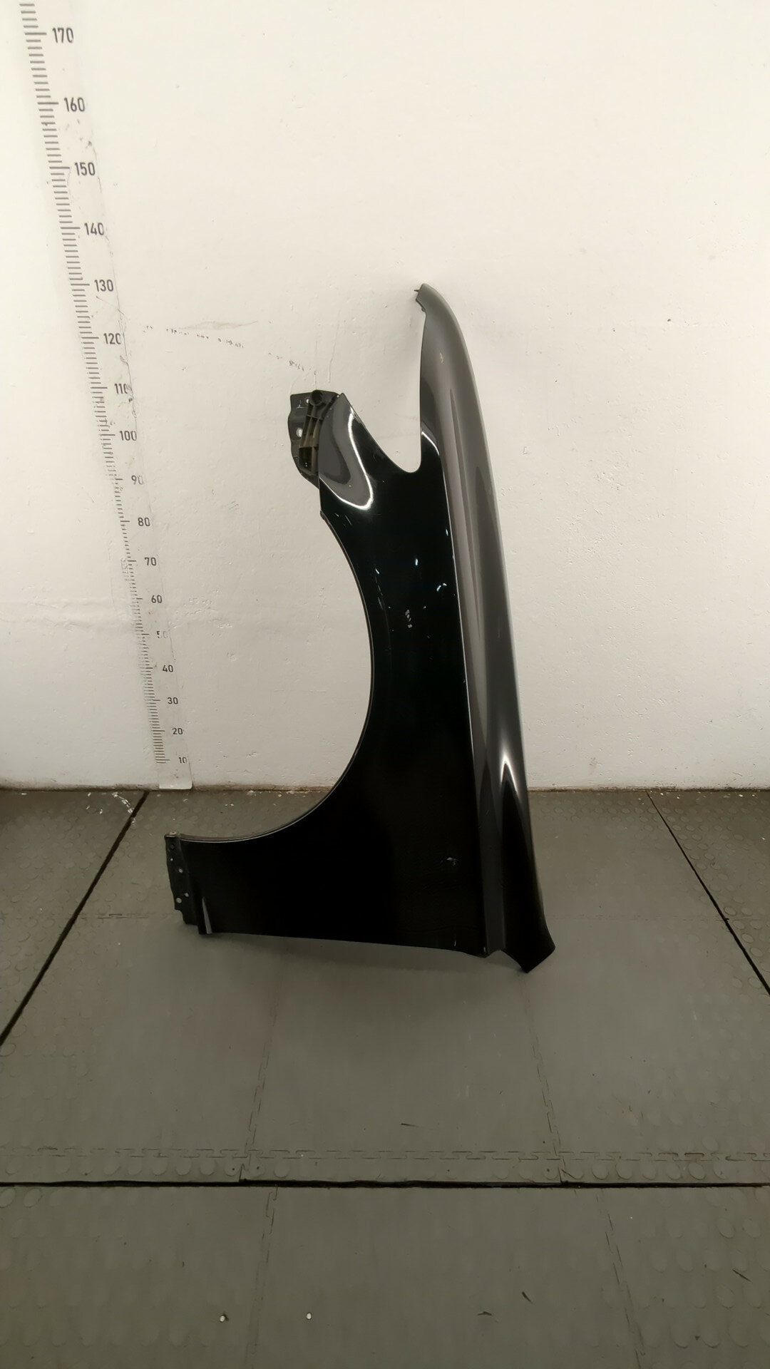 Крыло левое переднее Lexus LS460 Б/У