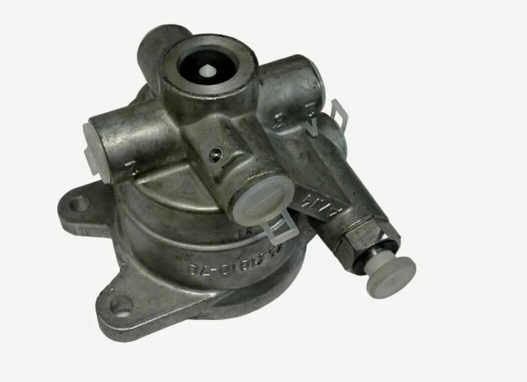 Кран прицепа двухпроводный (70) 6 отверстий / г. Москва 11.3531010-70, 1 шт.