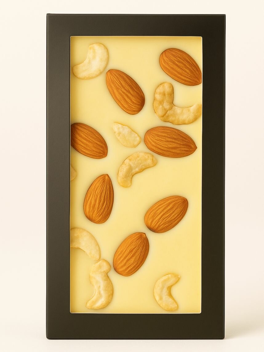 Шоколад белый с миндалем и кешью, без сахара, 45 г