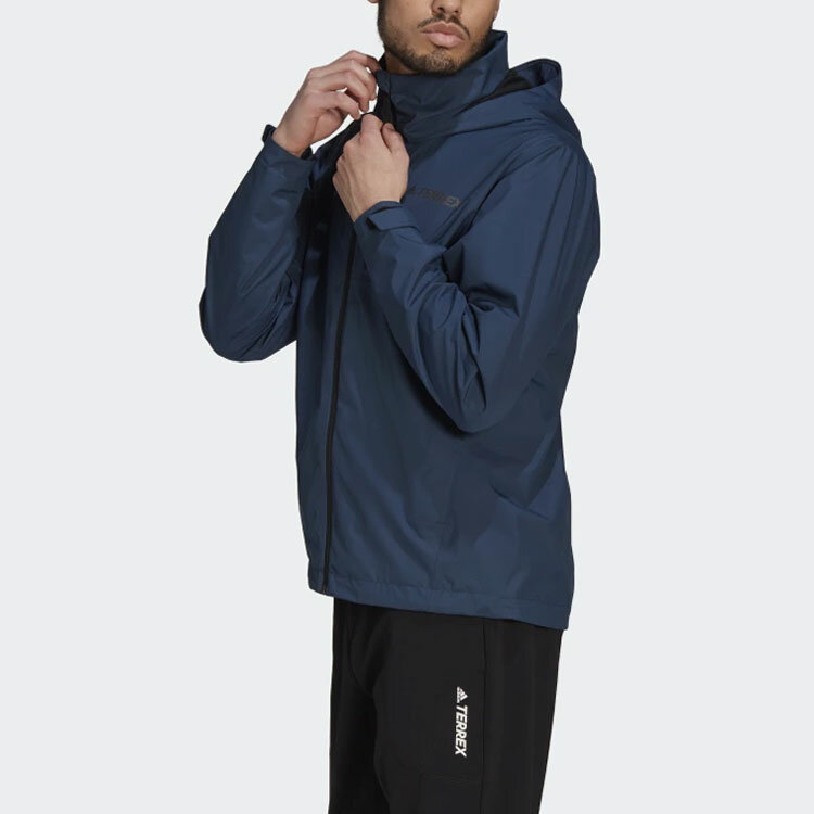 Куртка adidas, размер М — фото 1