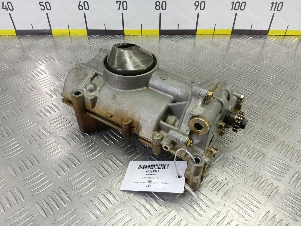 Насос масляный Б/У для HONDA Accord VII рестайлинг (2005—2008) 15100RAC006