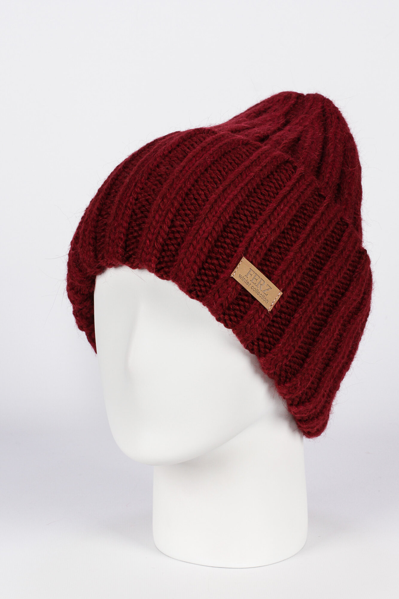 Шапка для женщин