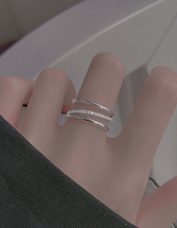 Кольцо помолвочное, циркон