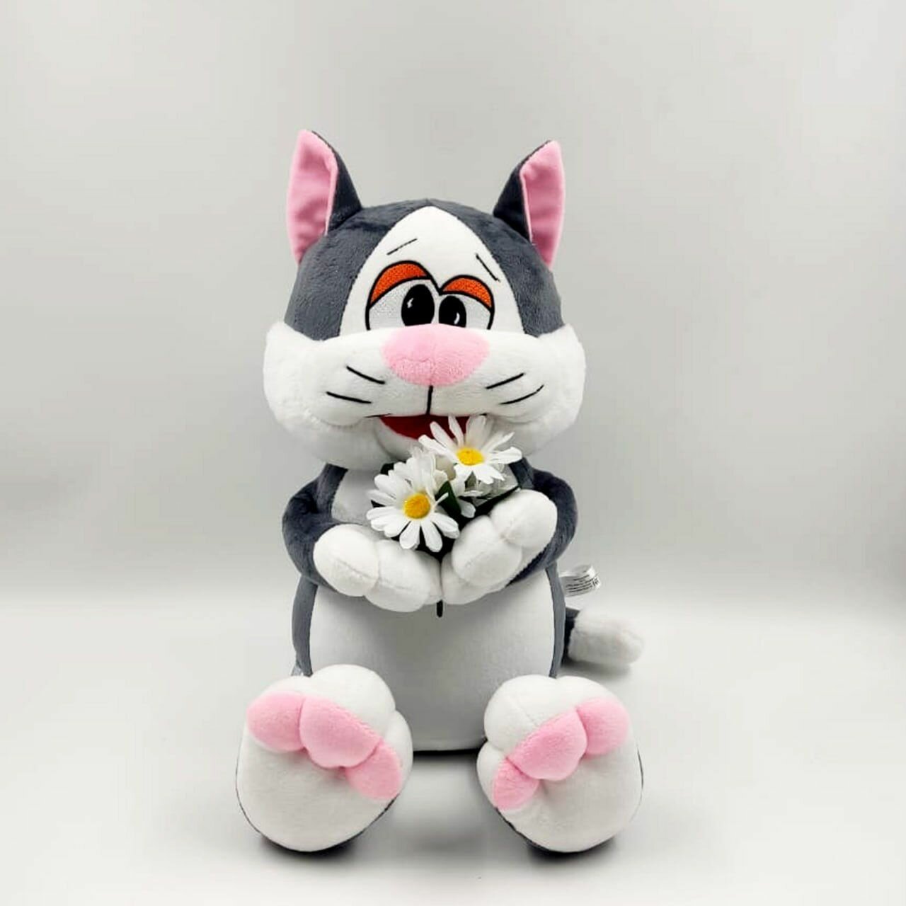 Большая игрушка с букетом цветов Кот, 42 см