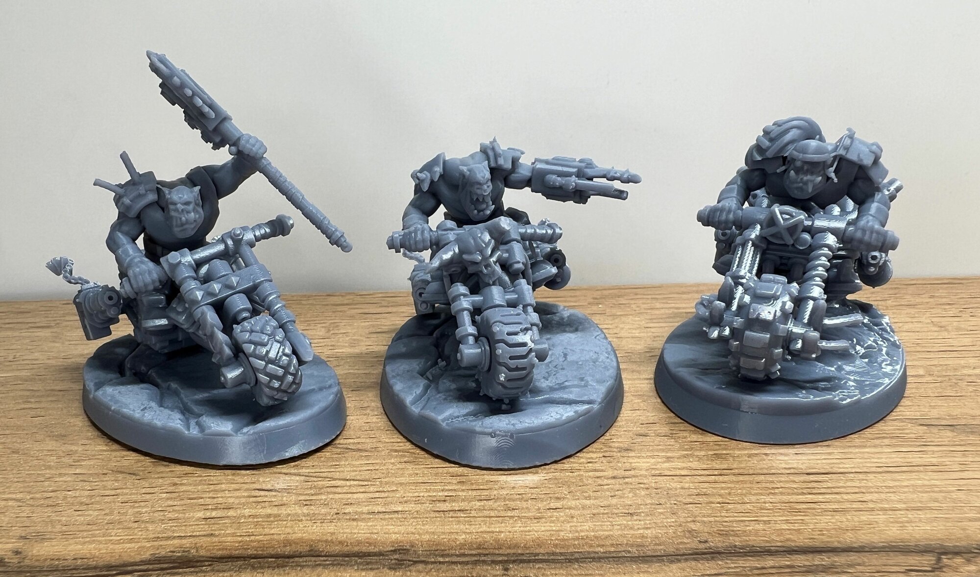 Warhammer 40000 Orks Warbiker / Набор миниатюр для настольной игры
