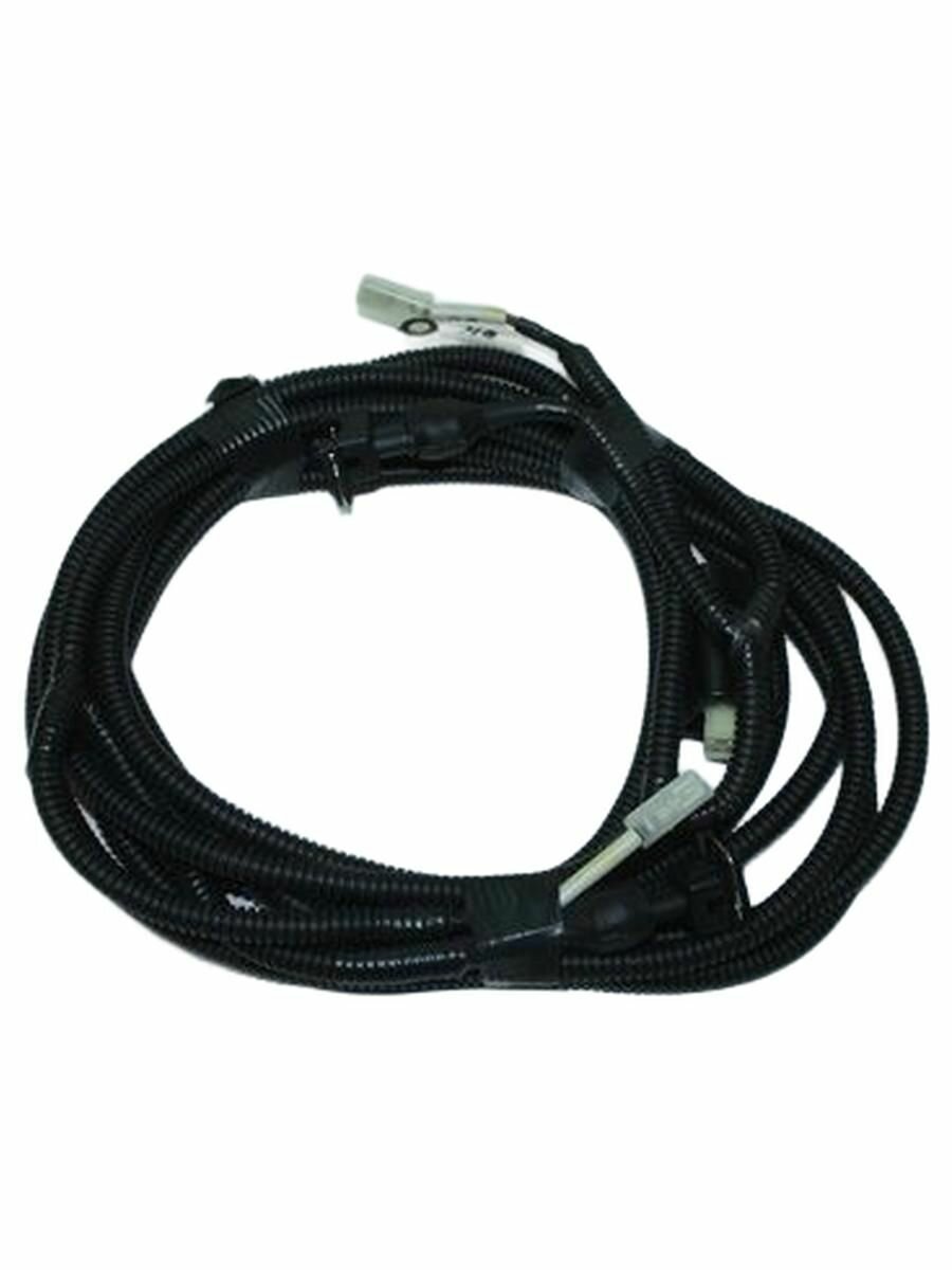 Жгут проводов передних фонарей полуприцепа на НЕФАЗ-8332 ОАО нефаз (8332-3724060)