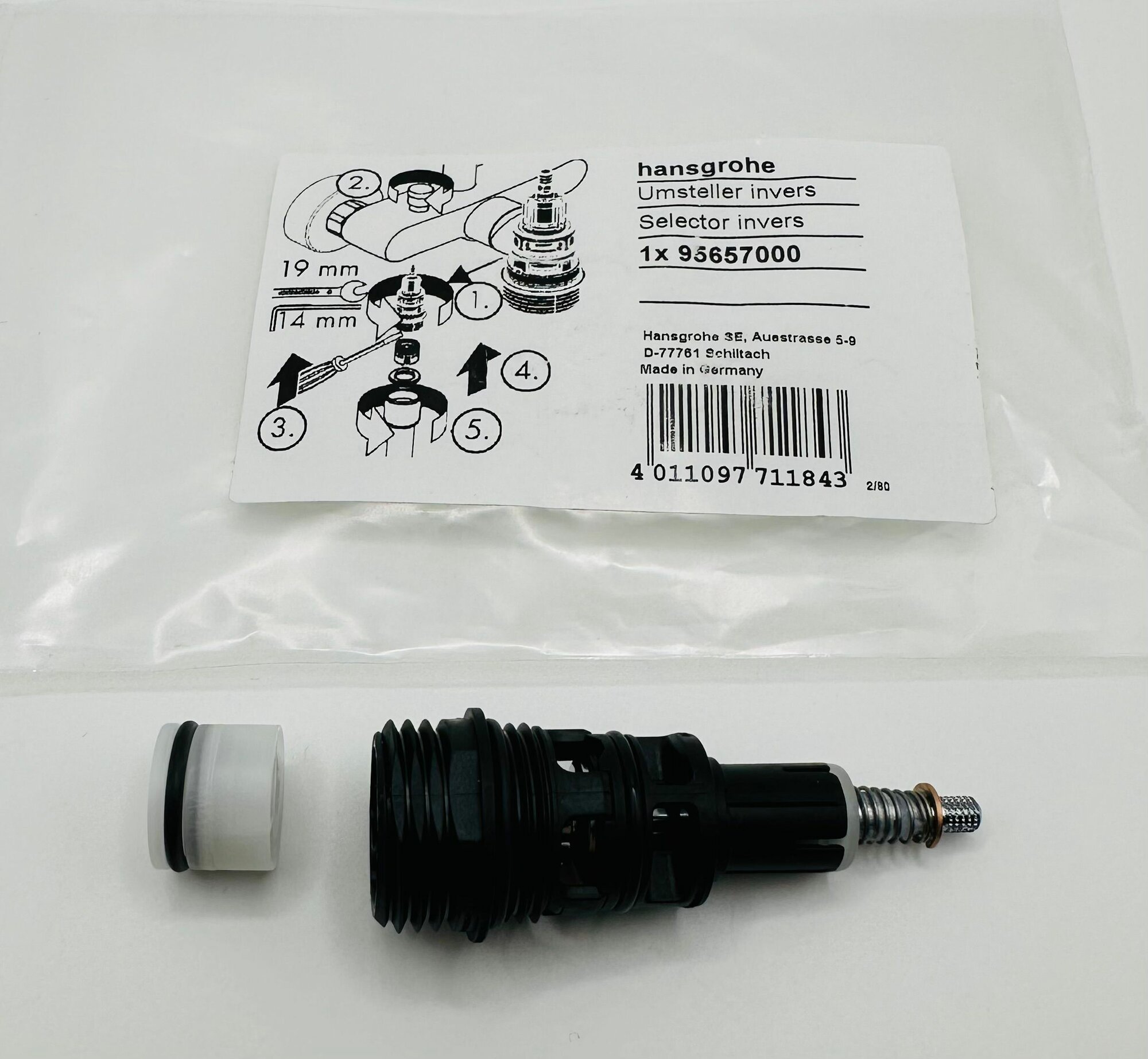 Переключатель душ-излив Hansgrohe 95657000