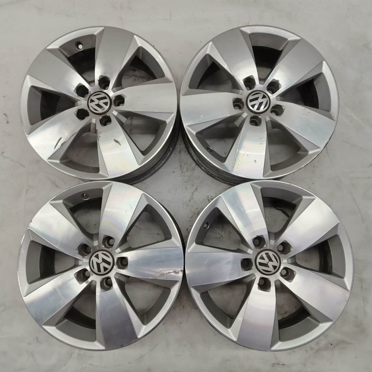 Колесные диски Volkswagen 16x6.5 PCD 5x112 D57.1 ET46 (оригинал)