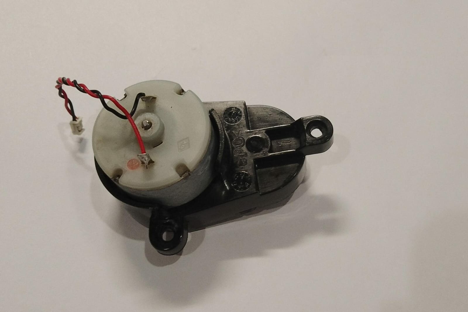 Мотор (двигатель) боковой щетки робота пылесоса Okami (U80)