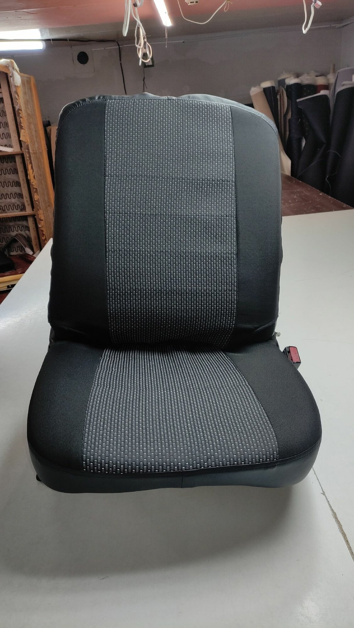 Чехлы на сиденья для Kia Sorento 4