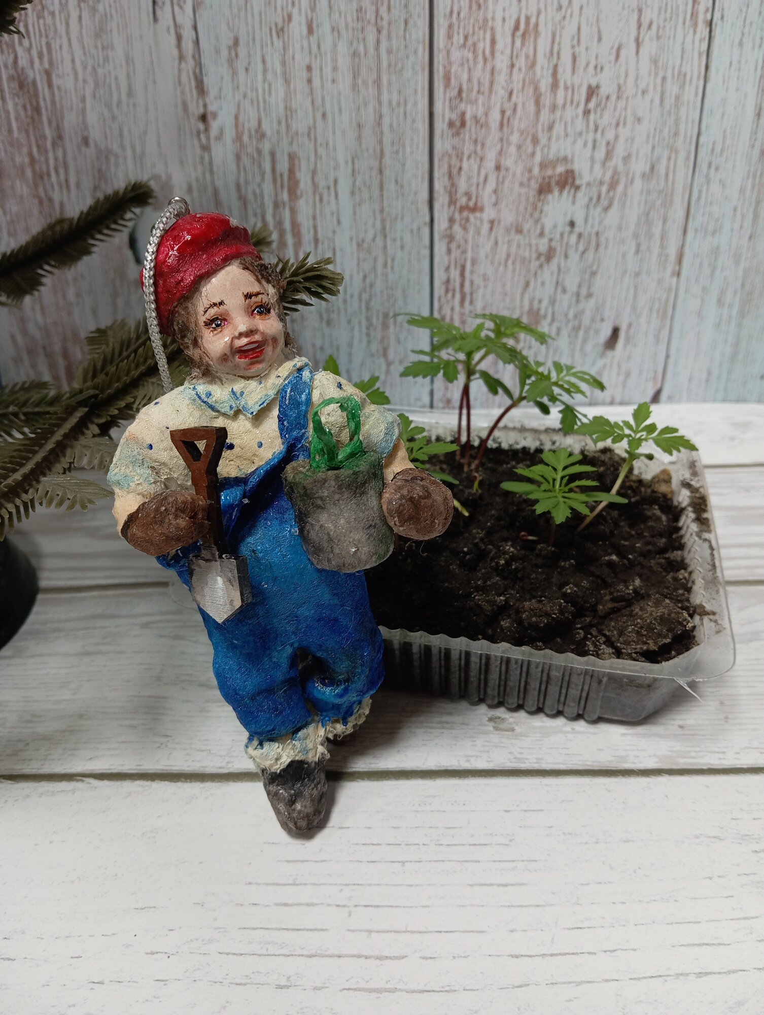 Ватная игрушка Дачник на Удачу, украшения для елки и декора. 1 шт