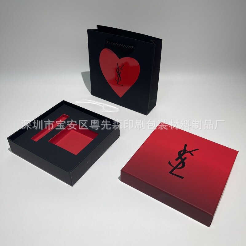 Подарочная коробка "Золотой слиток", для духов и помады, с открыткой и подарочным пакетом