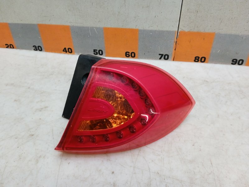 Б/У наружный, оригинал, Лифан X50 Фонарь задний правый Lifan X50 2016 W215 318992 LIFAN арт. AAB4133200