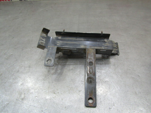 Кронштейн трубопровода подачи мочевины Renault Premium