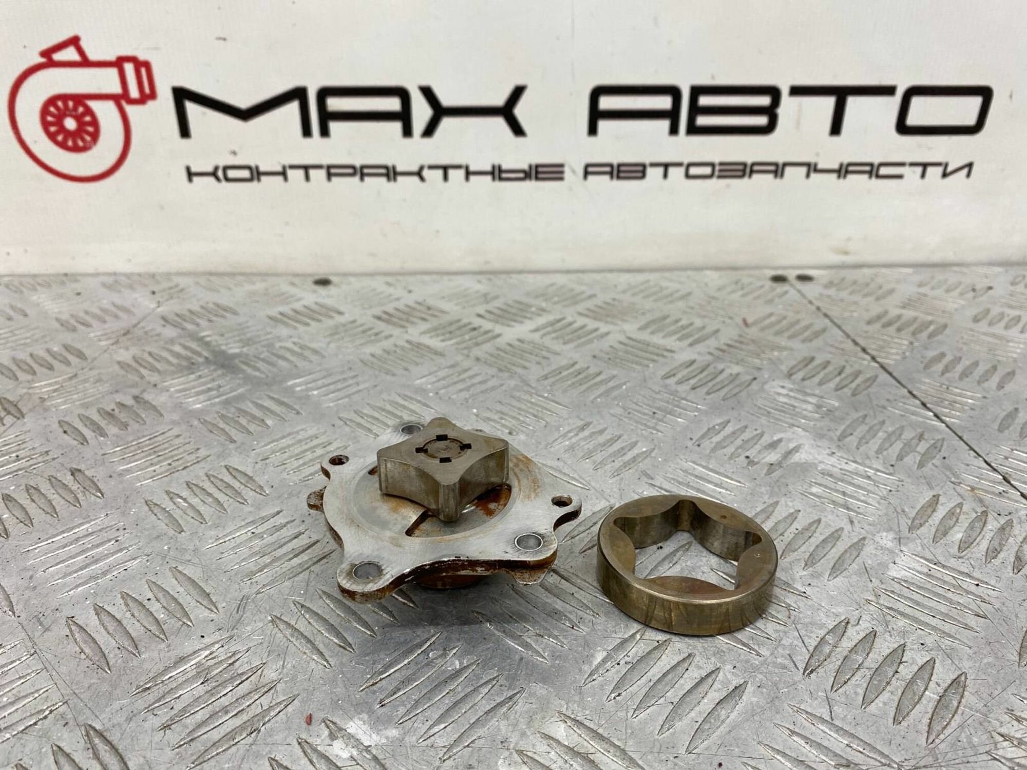 Б/У Масляный насос Toyota Vitz SCP10 1SZ-FE 1L