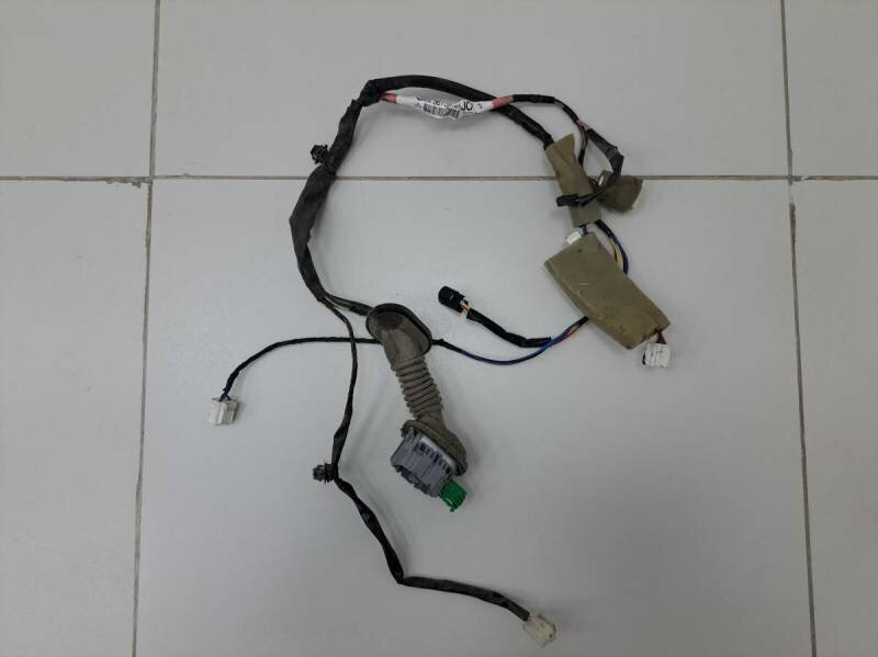 Проводка двери Suzuki Grand Vitara 2005-2008