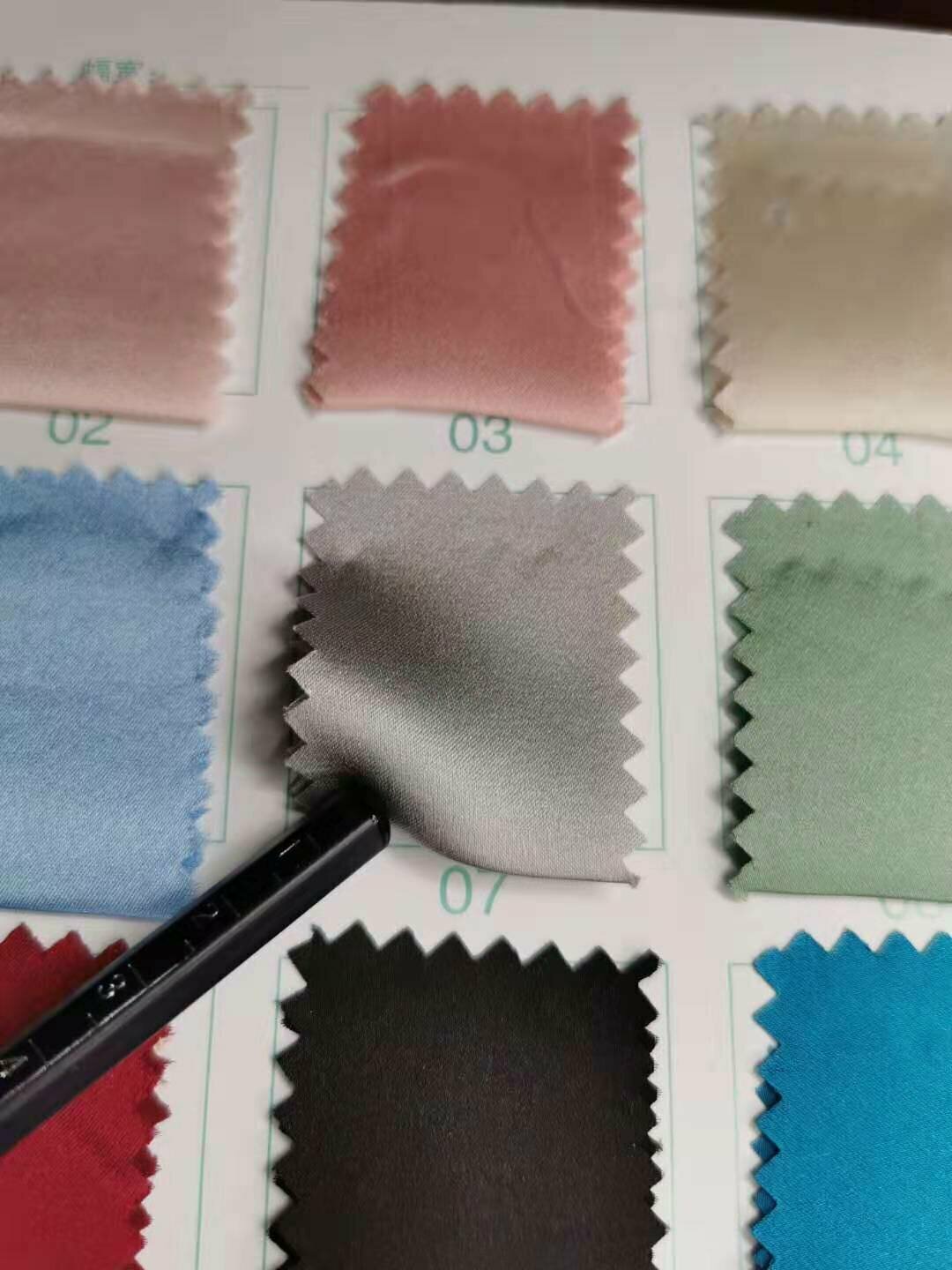 Простой креп-сатин 16/19 монме, ширина 114 см, 100% шелк тутового дерева, полный шелковый материал для оптовой одежды