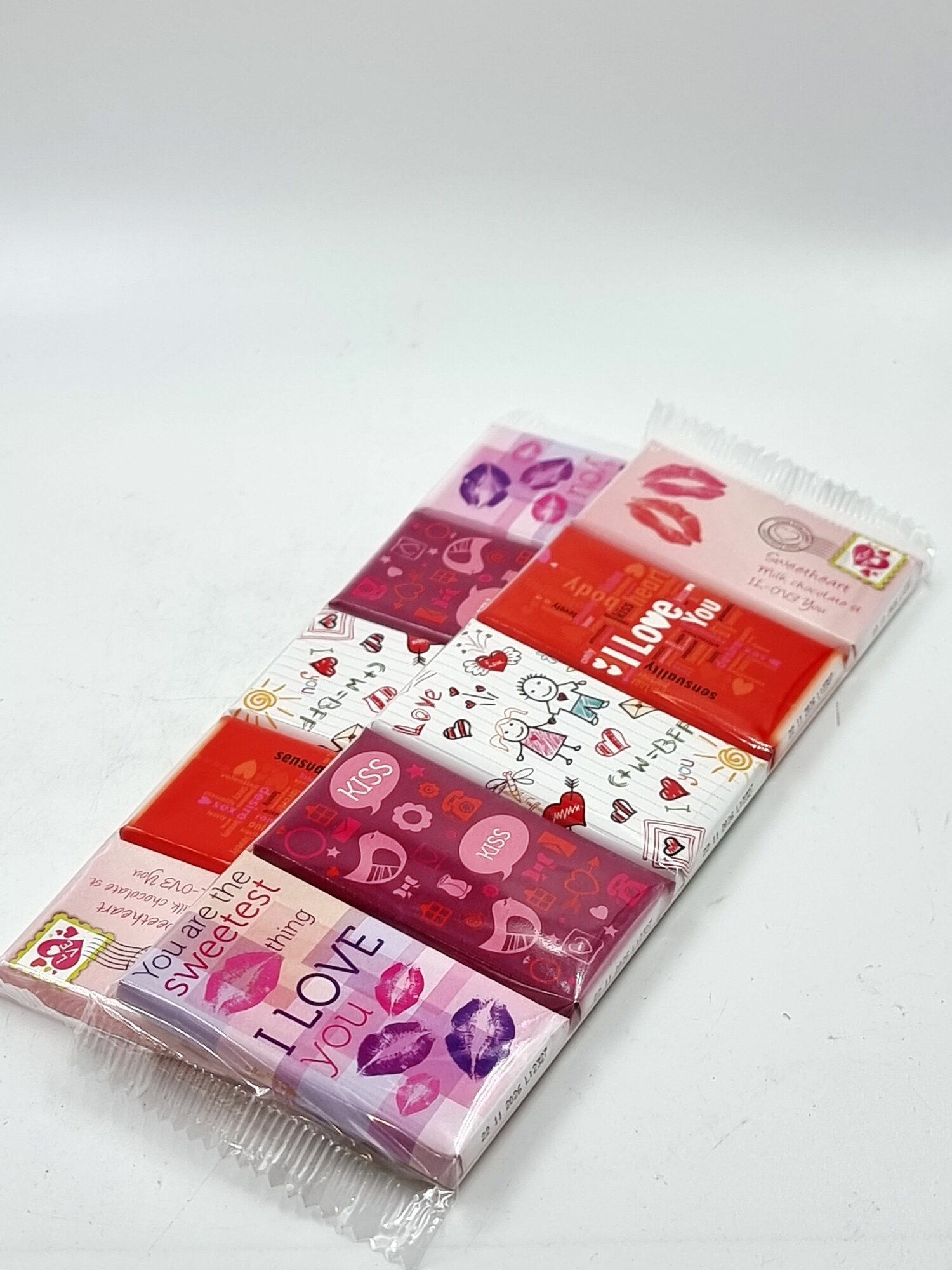 Набор молочного шоколада Maitre Truffout "I love you" 2 уп. (в 1 упаковке 5 шоколадок по 15 г)