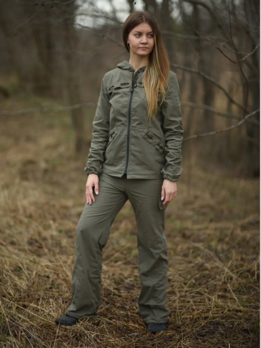 Костюм женский летний Флора-1 олива из ткани Taslan Peach Skin с укороченной курткой и брюками размер 48/176