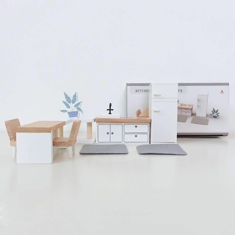 Деревянные игрушки, модели кухонной мебели, кукольные домики и мебель, детские ролевые игры