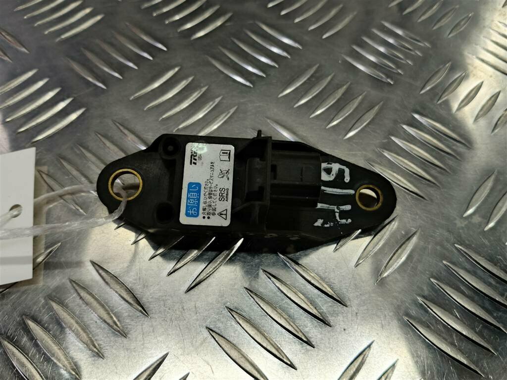 Датчик удара (AIR BAG) Б/У для HONDA 77970SEDJ82