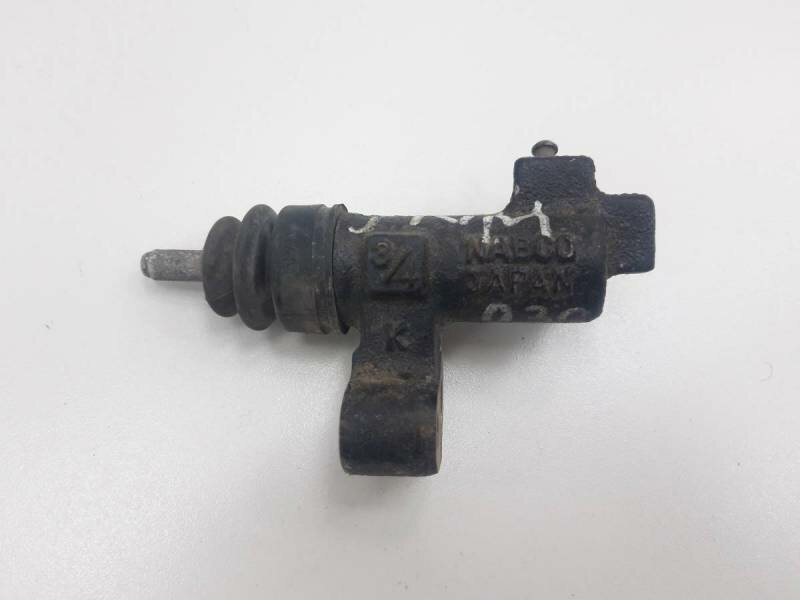 Цилиндр сцепления рабочий Nissan Almera N16 2000-2006 кат.номер: 306202J061 306202J00A