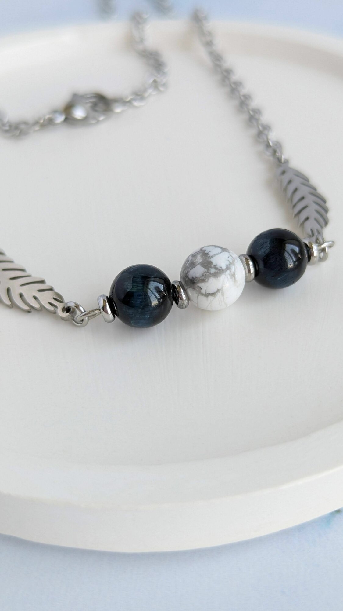 Колье, говлит