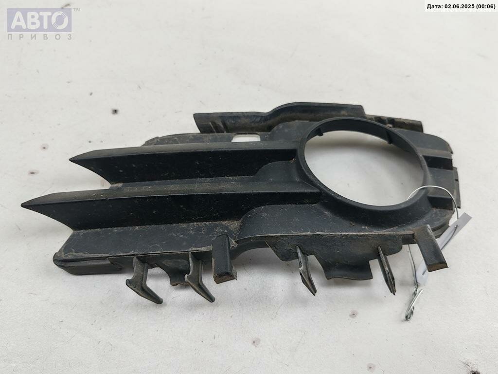 Рамка фары противотуманной левой Opel Vectra C (2002-2008)