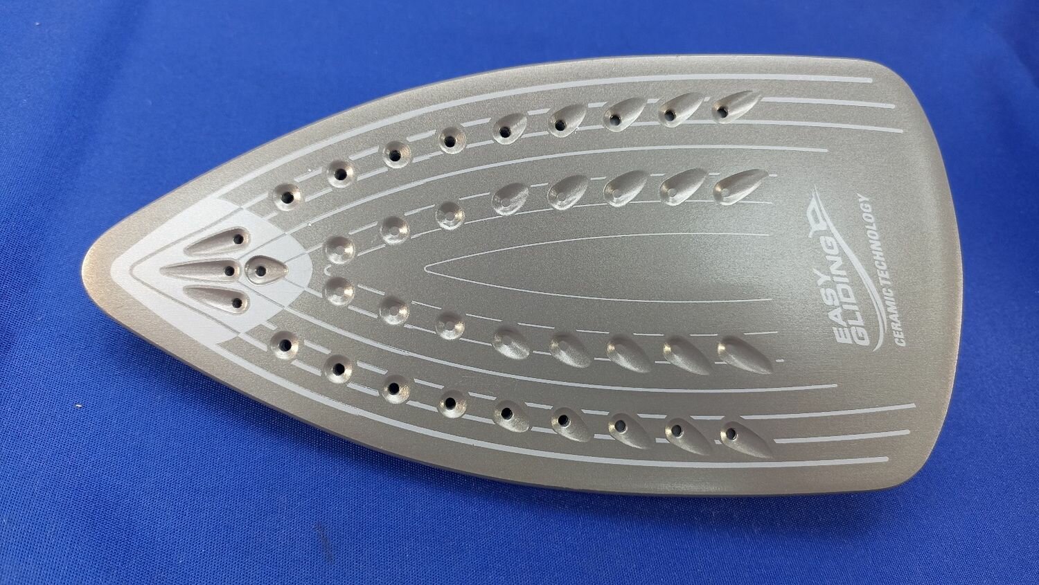 Утюг FV1611T0/E20 Подошва утюга в сборе CS-00145994 арт. 13675